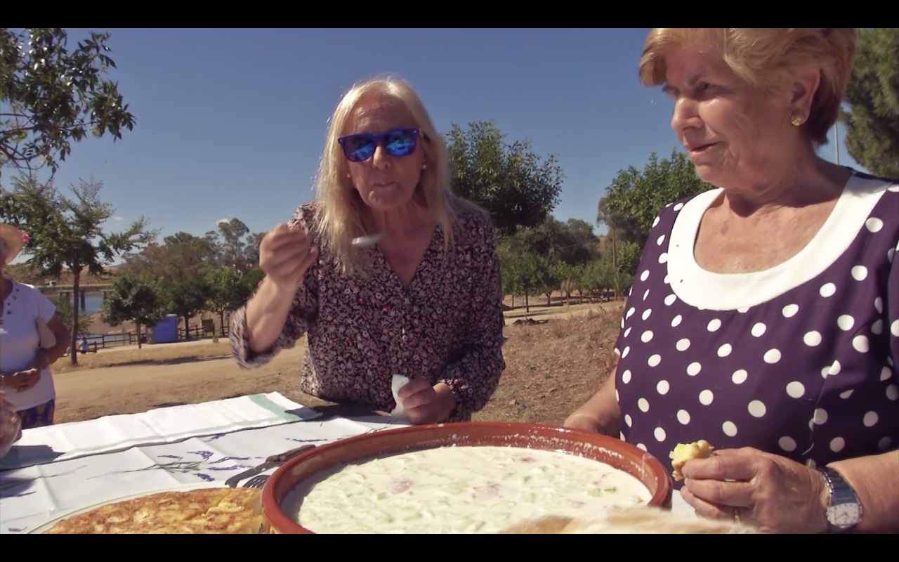 Muy cerquita de Casas de Don Pedro encontramos la cómoda playa de ...