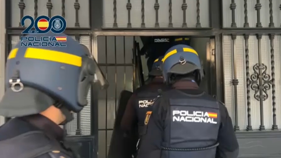 Desarticulada en Badajoz y Sevilla una banda internacional que estafó ...